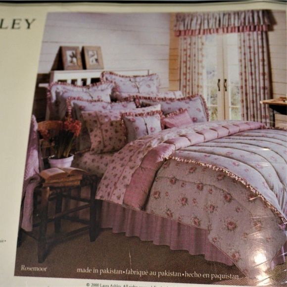 Laura Ashley | Bedding | Vintage 200 Laura Ashley Rosemoor Queen Flat ...